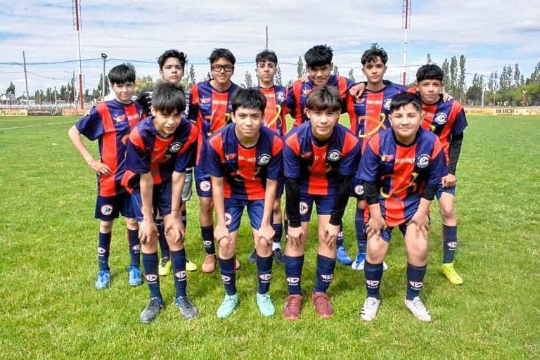 Buen arranque de USMA en las divisiones formativas | Diario Crónica