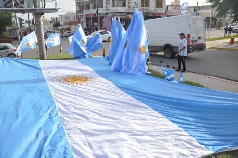 En la Feria Persa local 5, todo para alentar a la Selección argentina ...