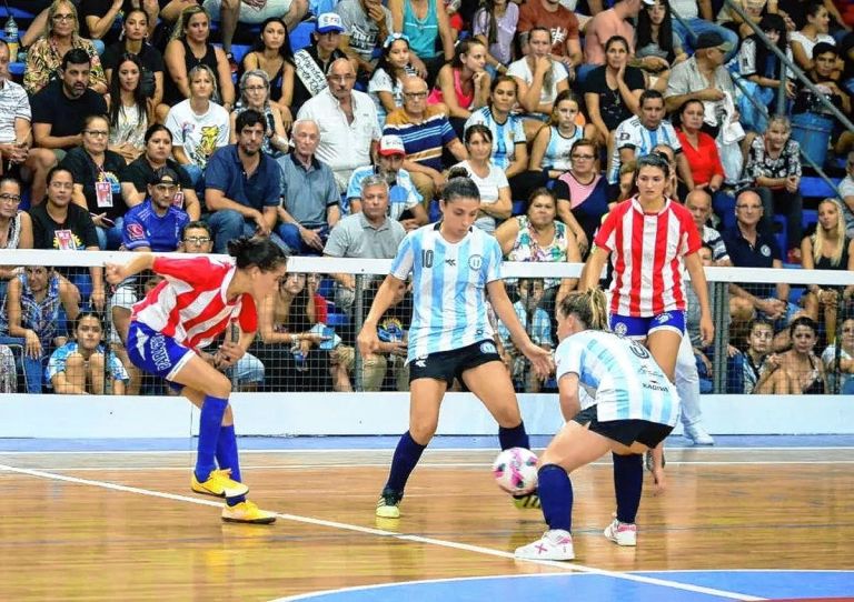 Futsal. Mundial femenino: Argentina se juega el pase a la final ...